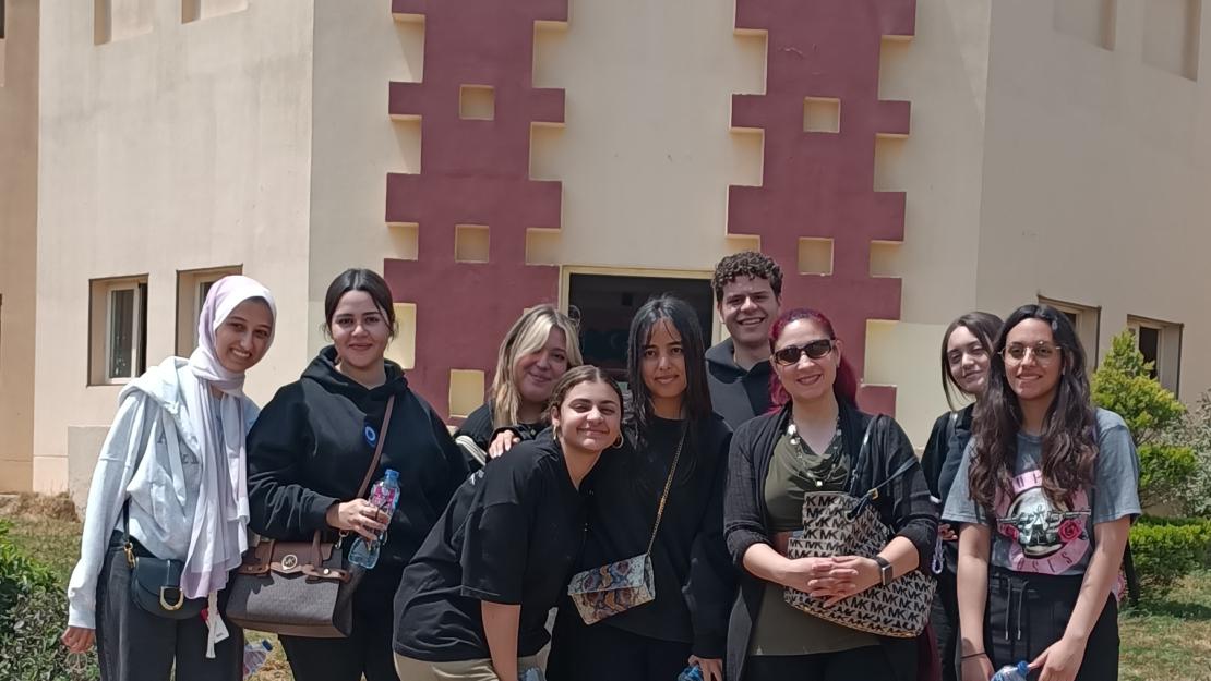 CASAR students Academic Trip to Banati Foundation (NGO for homeless girls) | AUC School of ...